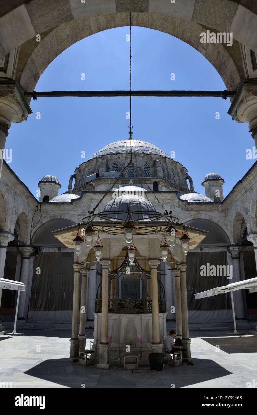 Laleli mosque, Fatih, Istanbul, Turkey, Europe-Asia Stock Photo - Alamy