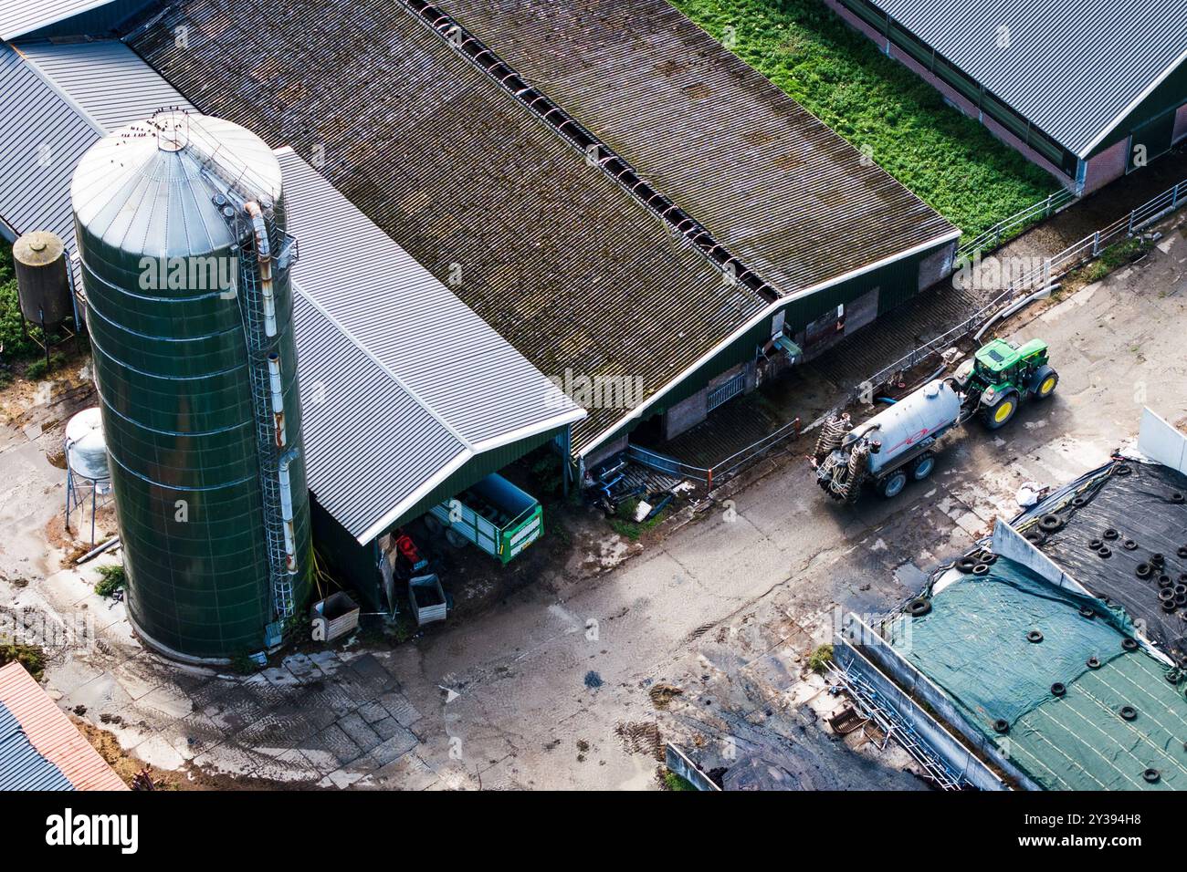 MAASDAM - Manure storage at a farm with cowsheds. BBB minister Femke ...