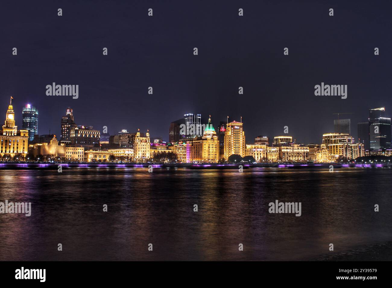 Shanghai river bank buildings by night Stock Photo - Alamy