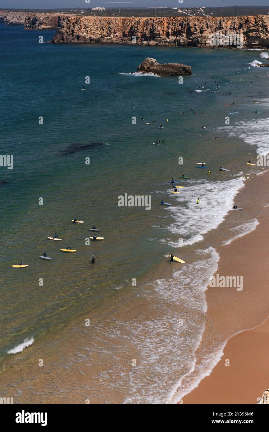 Ocean waves, surfing in Praia do Tonel in Sagres, Algarve, Portugal ...