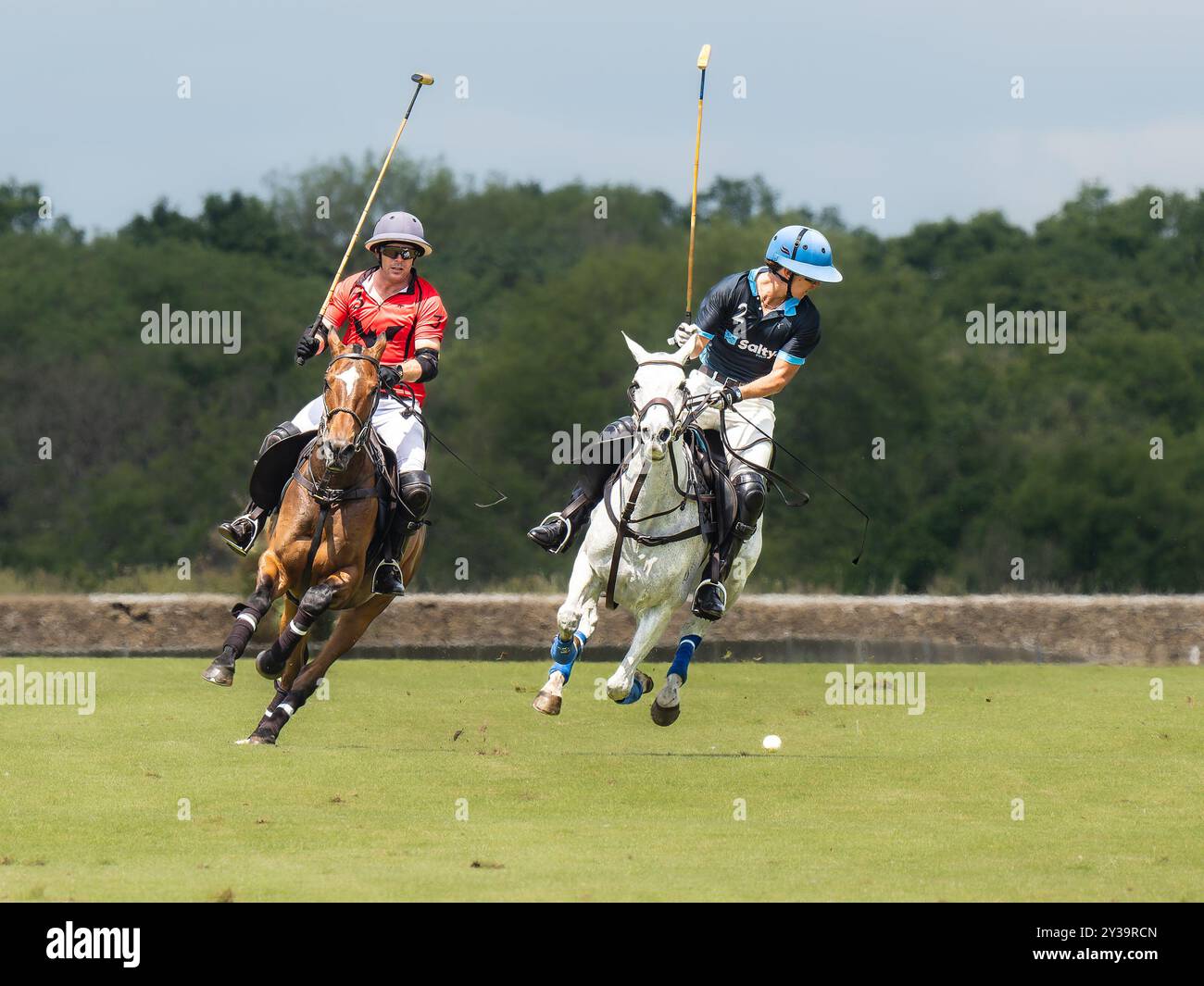 Chase action hi-res stock photography and images - Alamy