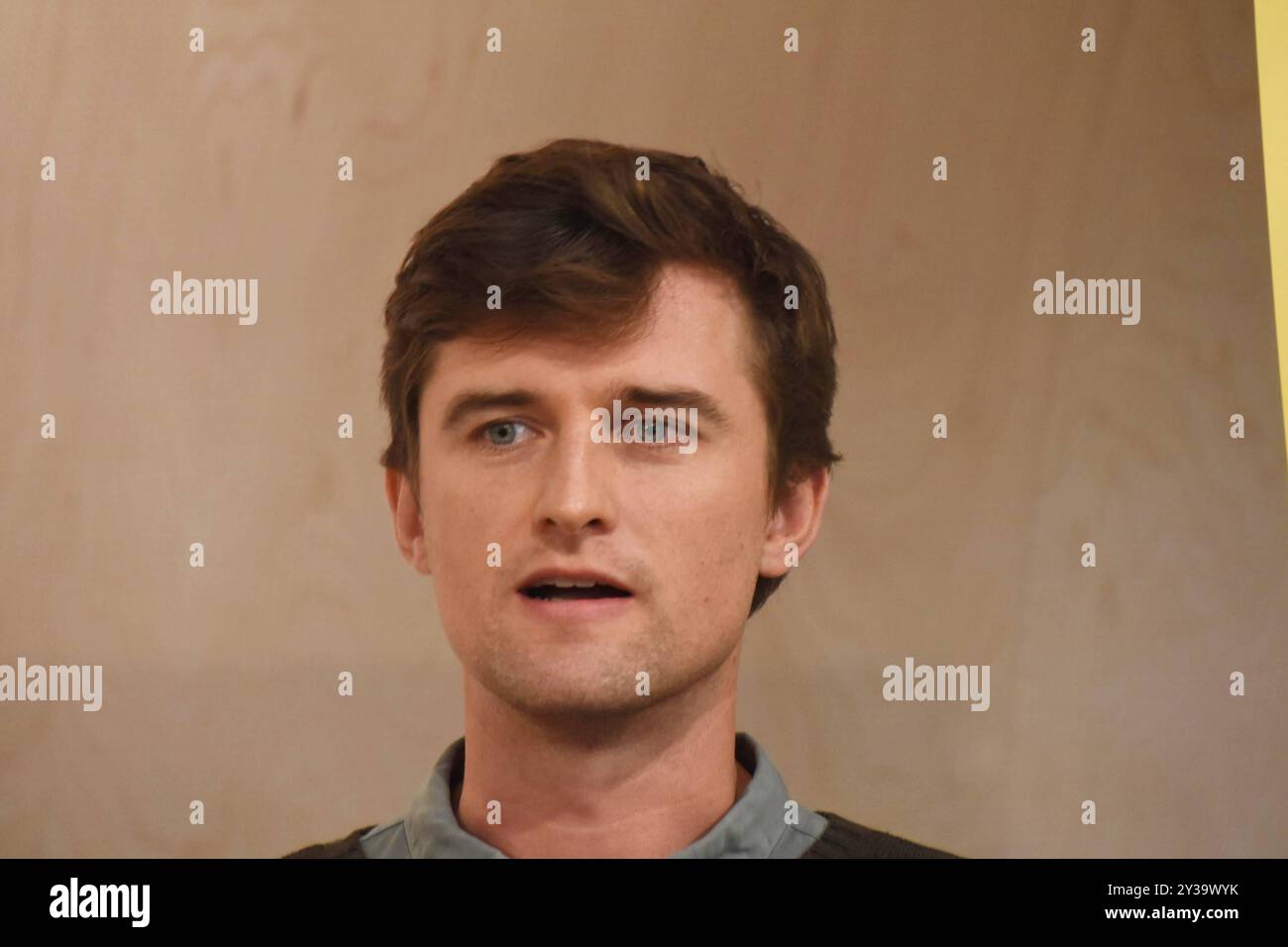 Nicholas Zoeckler Dramaturg Muenchen 13.09.2024 Munchner Volkstheater ...