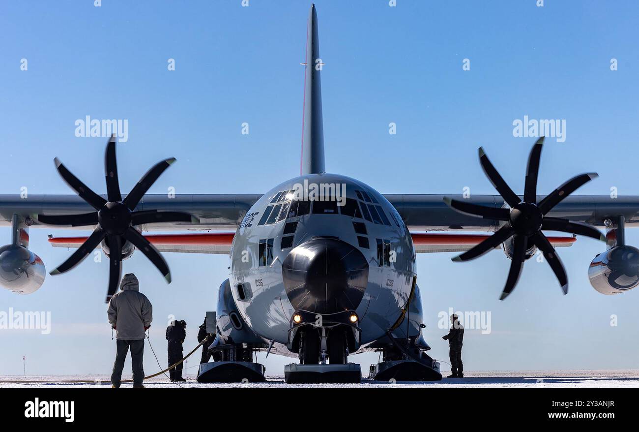 An LC-130 Hercules aircraft from the 109th Airlift Wing sits at Summit ...