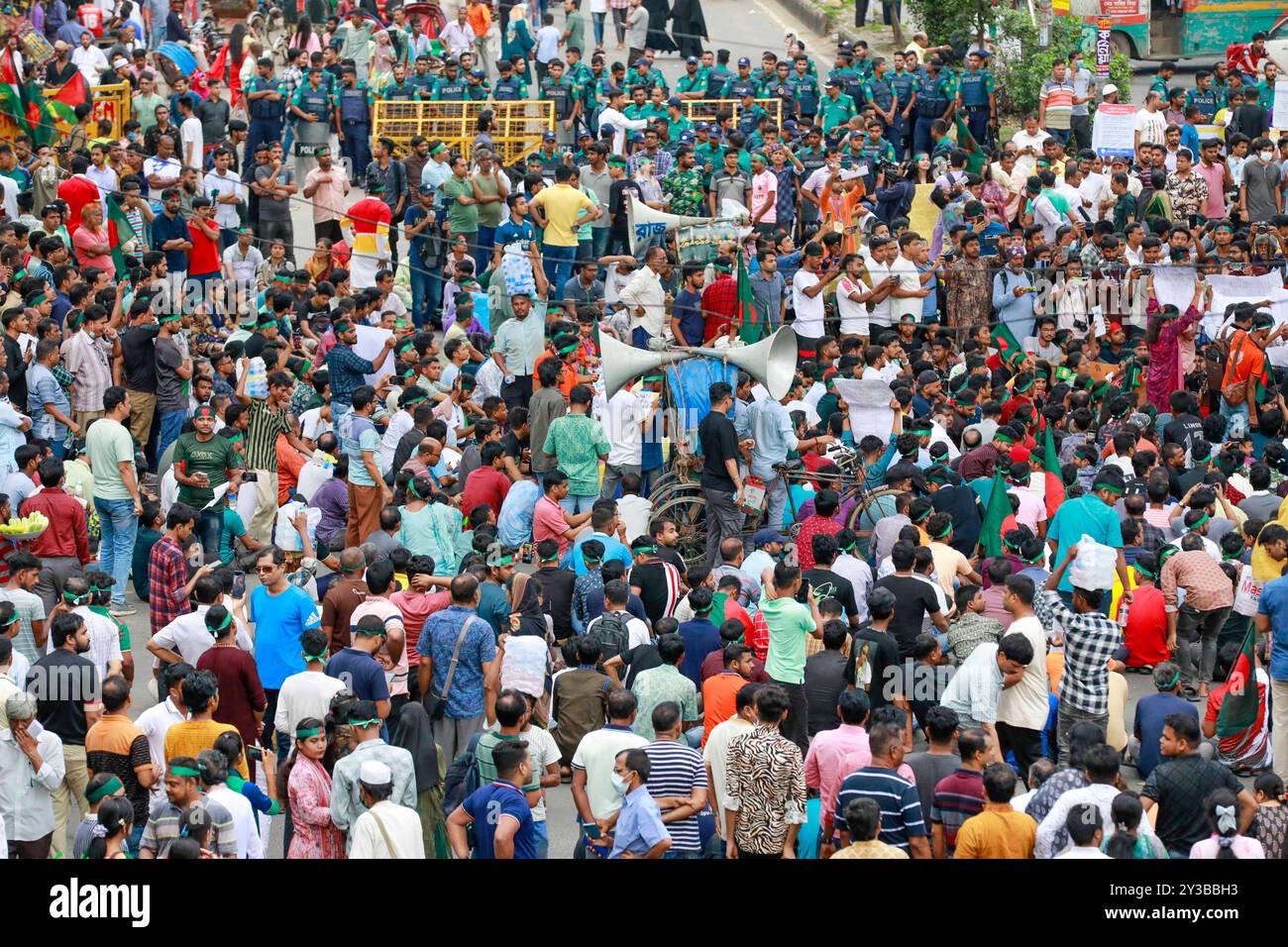 Dhaka, Bangladesh. 13th Sep, 2024. In the ongoing situation of ...