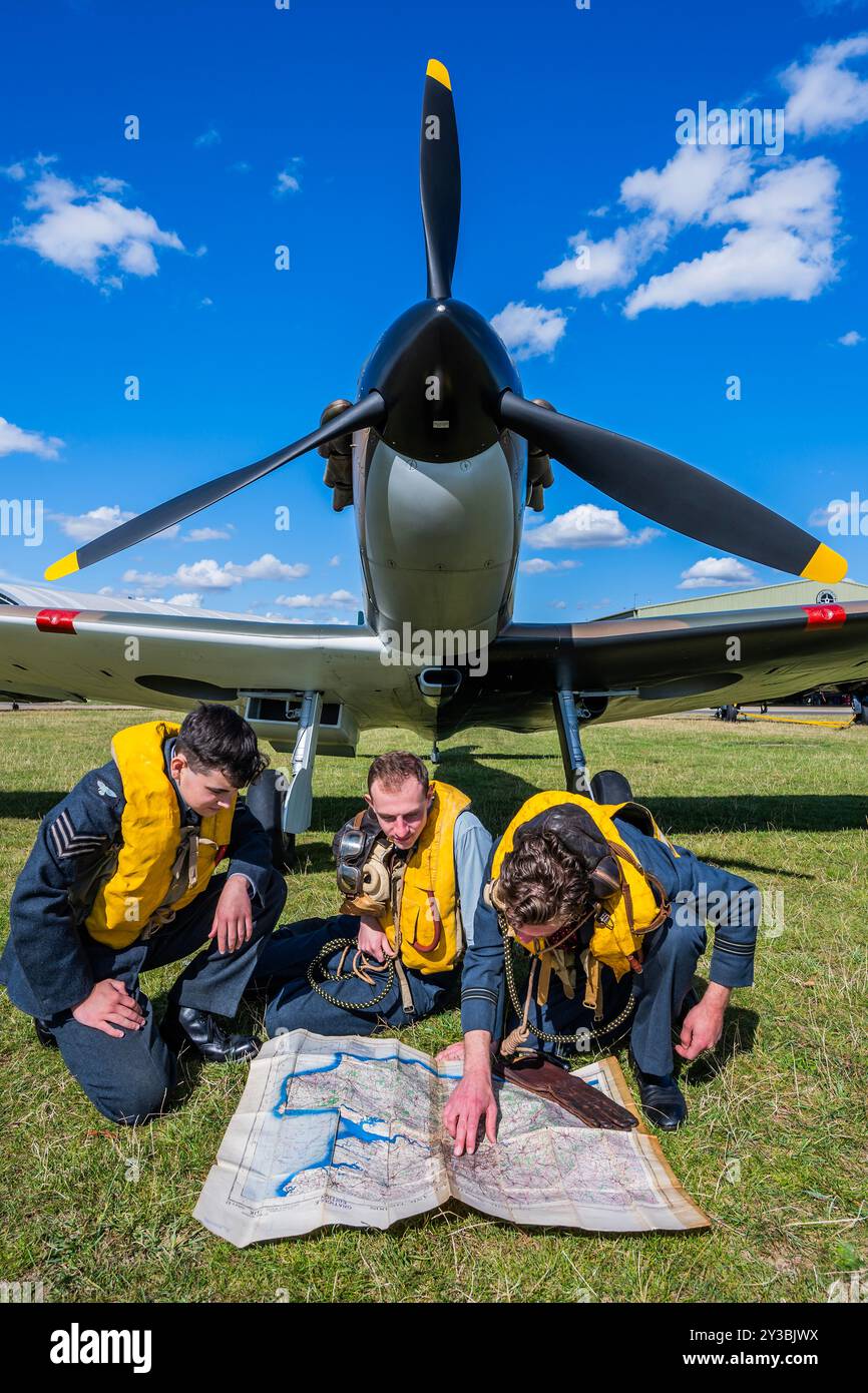 Duxford, UK. 13th Sep, 2024. Members of a Living History group, dressed ...