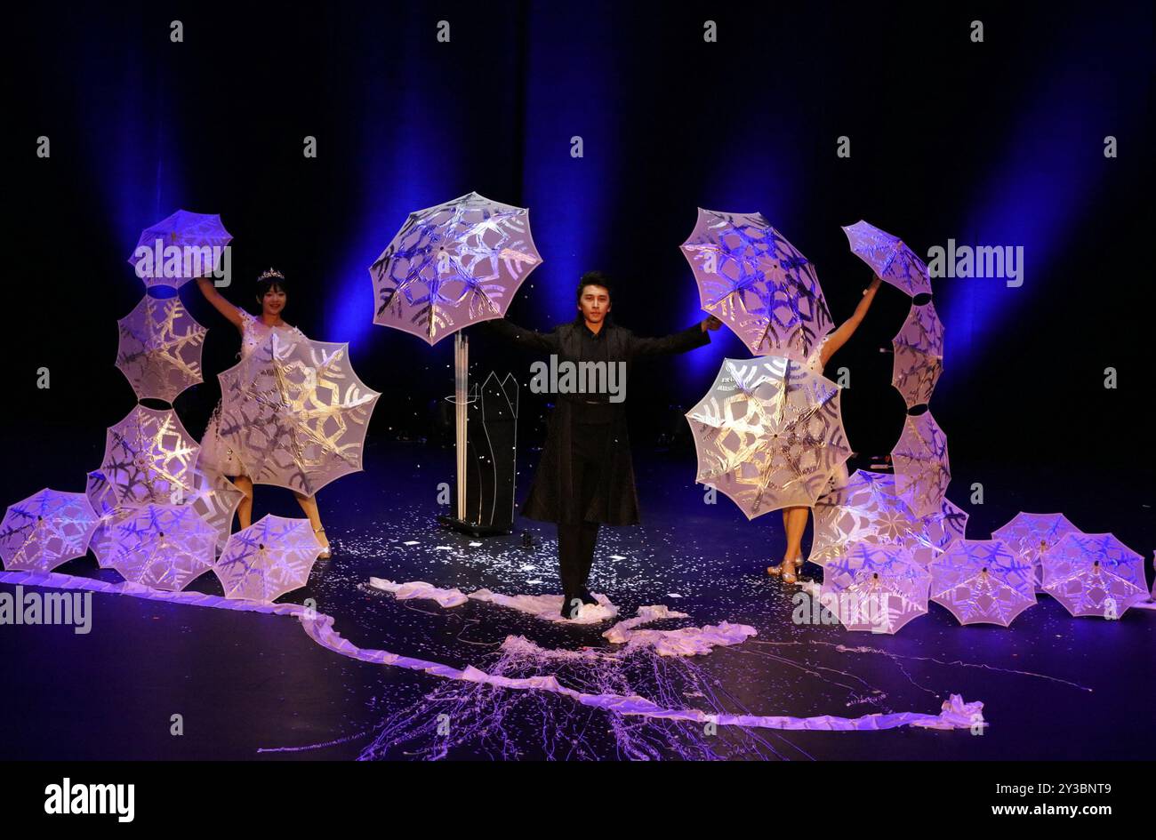 Wellington, New Zealand. 13th Sep, 2024. Chinese magicians perform ...