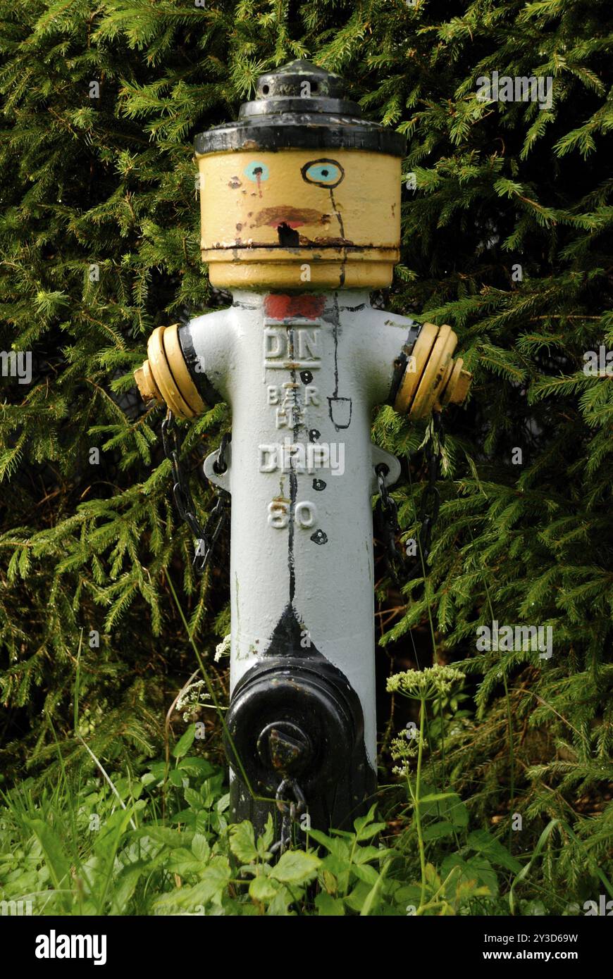 European hydrant hi-res stock photography and images - Alamy