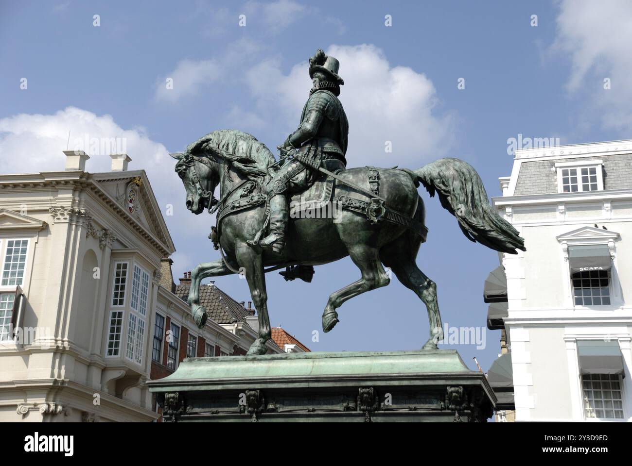 Equestrian statue in front of the Paleis Noordeinde in The Hague ...