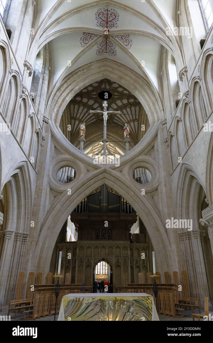 Interior view, Scissor Arches, Wells Cathedral, Wells, England, Great ...