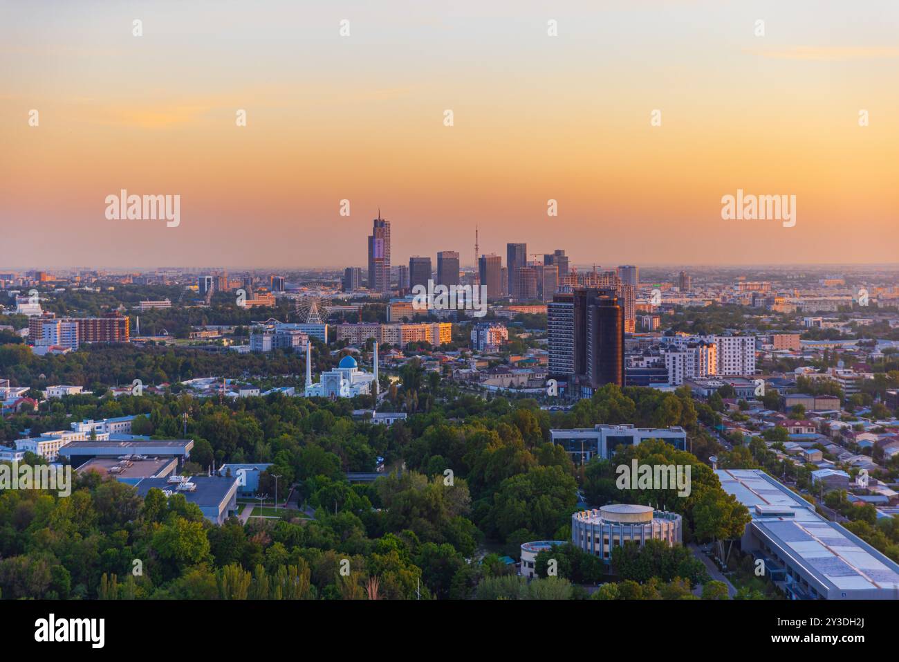 Taskent downtown befor sunset, Uzbekistan Stock Photo - Alamy