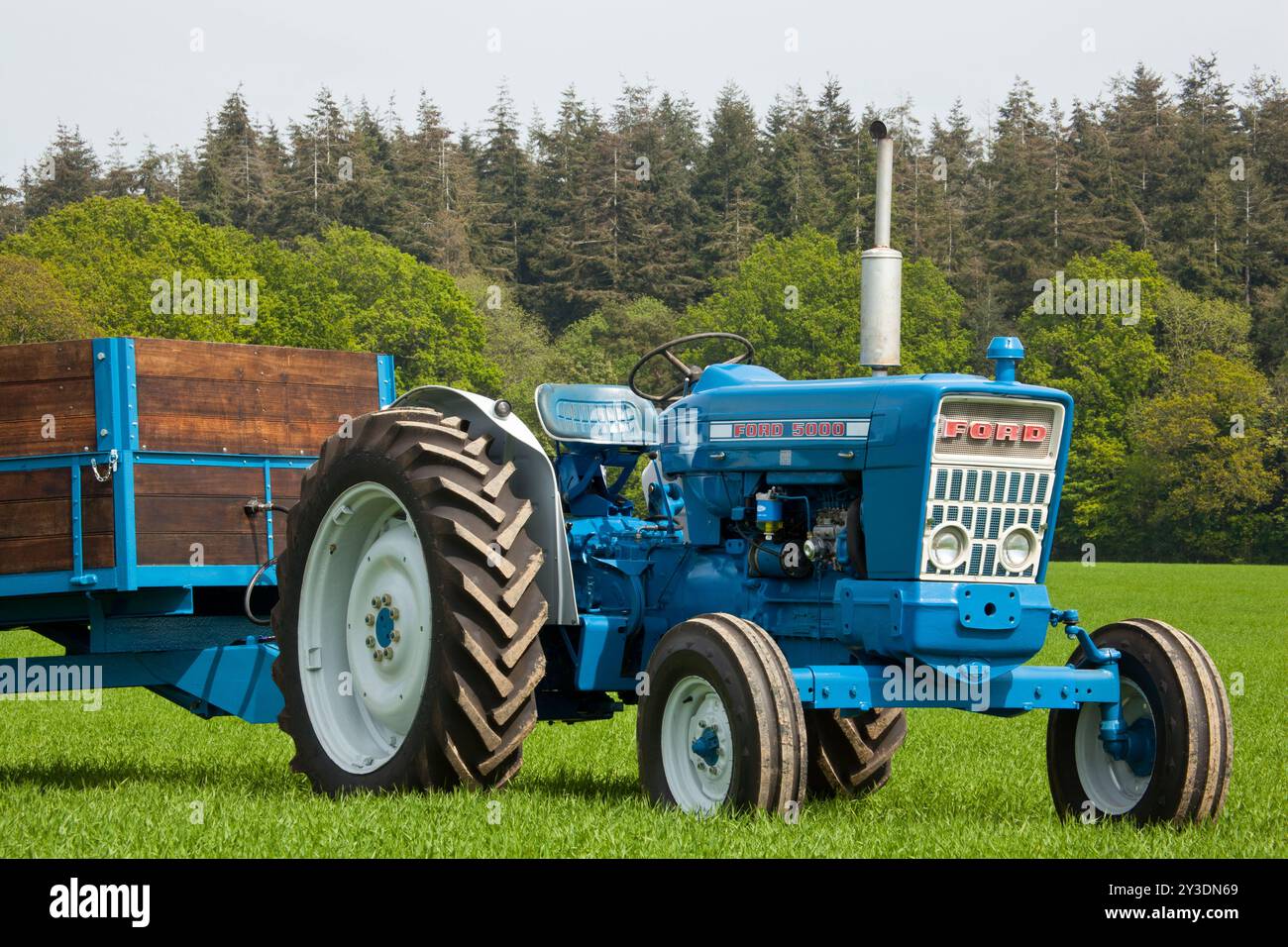 Ford 5000 Classic tractor and Harford three ton tipping trailer Stock ...