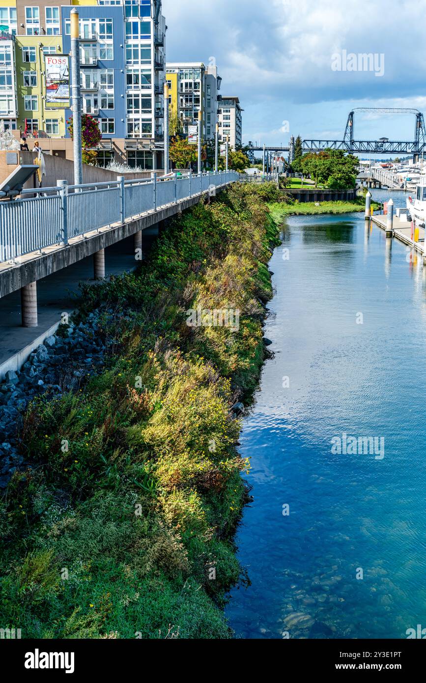 The Foss Waterway with marina, Walkway and train trestle in Tacoma ...