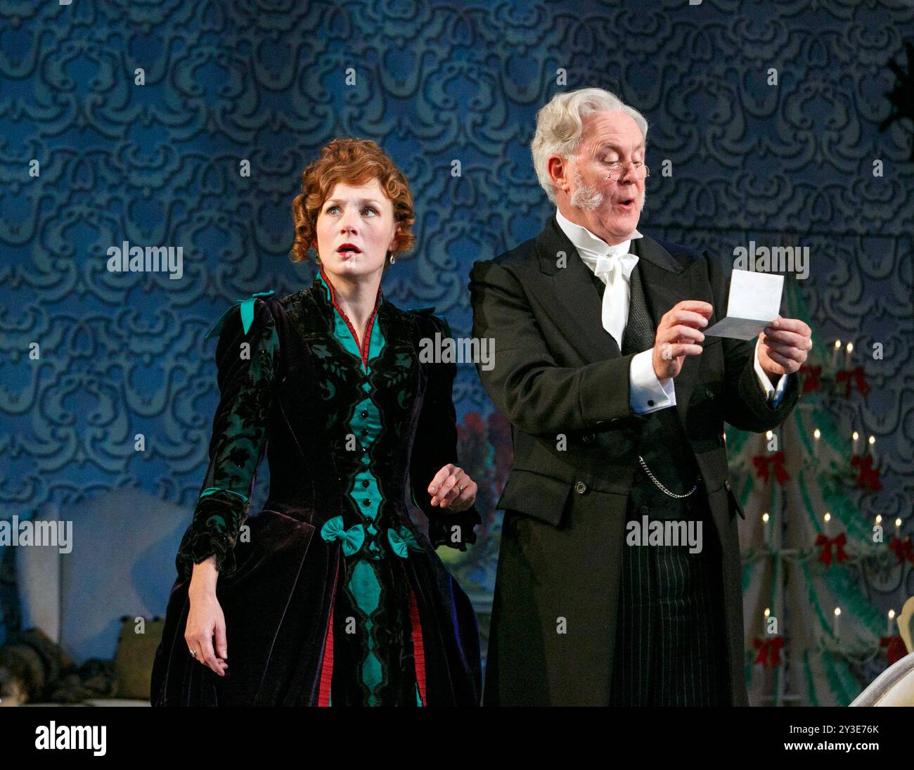 Nancy Carroll (Agatha Posket), John Lithgow (Mr Aeneas Posket) in THE ...
