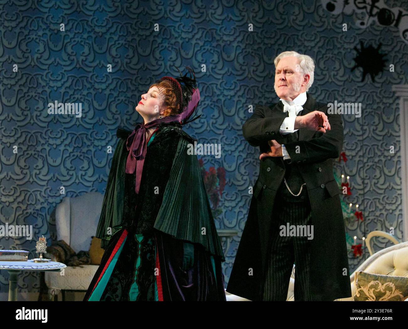 Nancy Carroll (Agatha Posket), John Lithgow (Mr Aeneas Posket) in THE ...