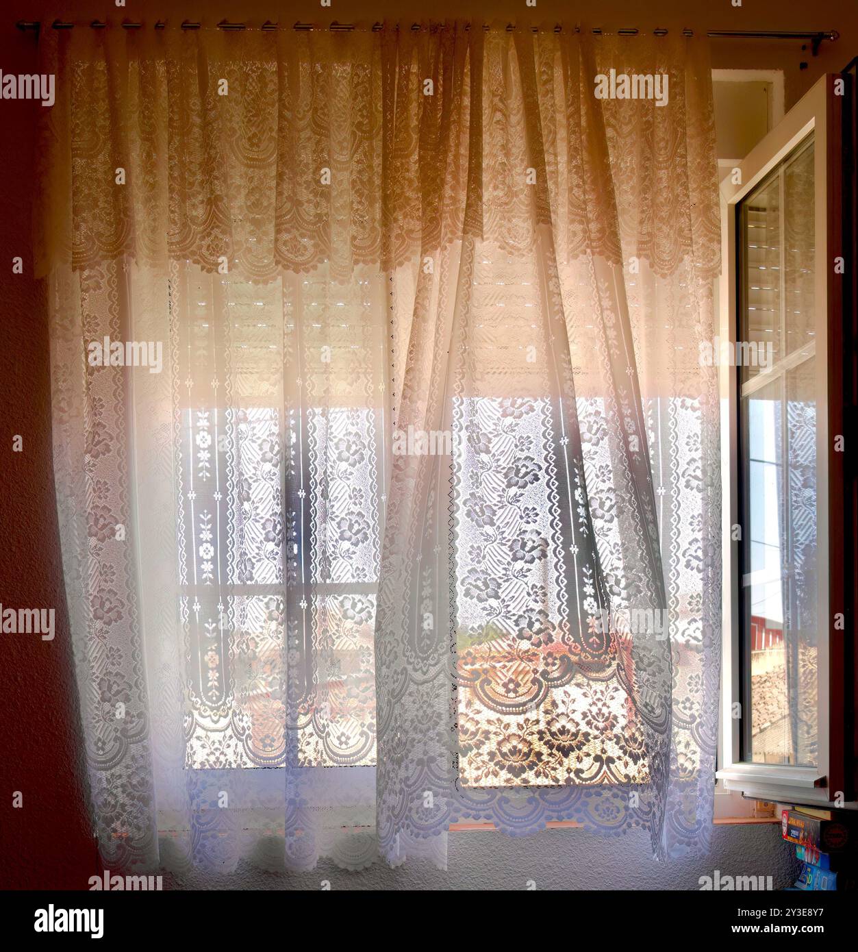Net curtains hi-res stock photography and images - Alamy