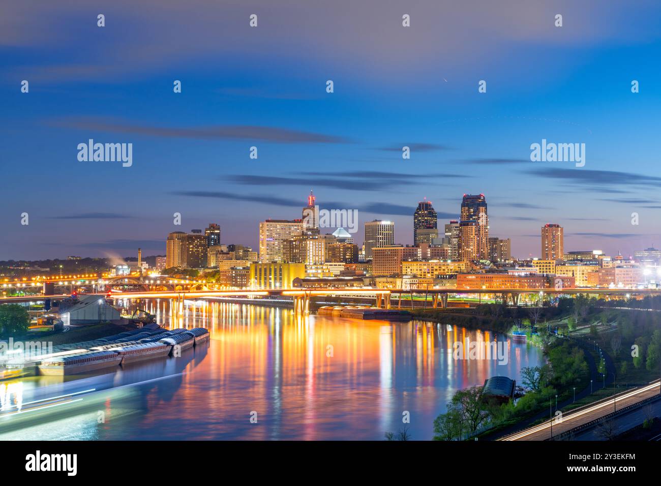 Saint Paul, Minnesota, USA downtown skyline on the Mississippi River at ...