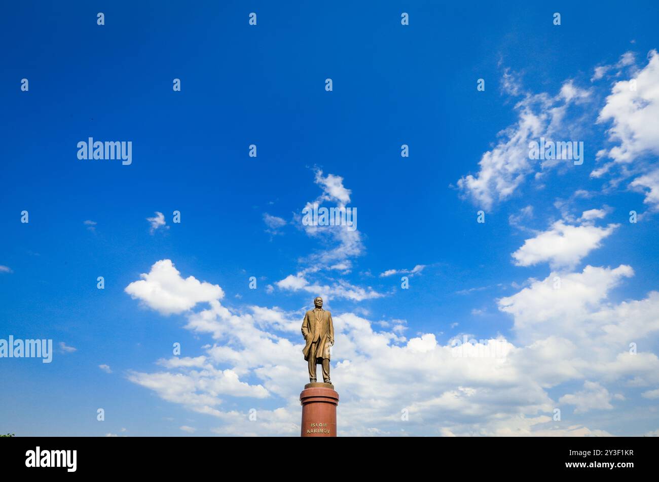 Uzbekistan, Samarkand - May 10, 2019: Islam Karimov Statue in the City ...