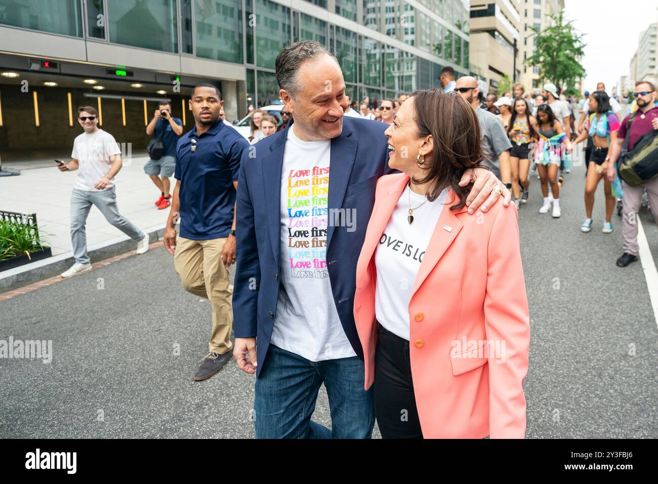 Vice President Kamala Harris and Second Gentleman Douglas Emhoff ...