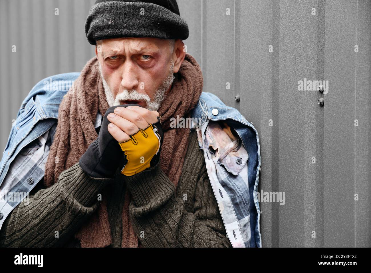 Homeless person frozen hi-res stock photography and images - Alamy