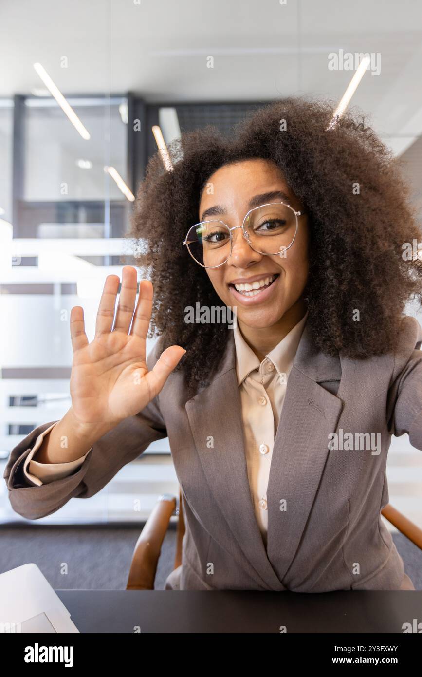 African afro women woman female waves waves hi-res stock photography ...