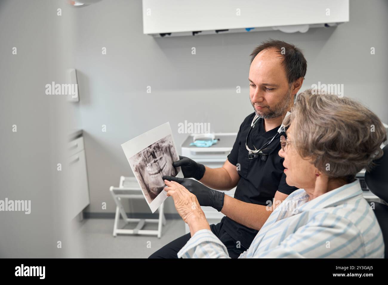 Row of x hi-res stock photography and images - Alamy