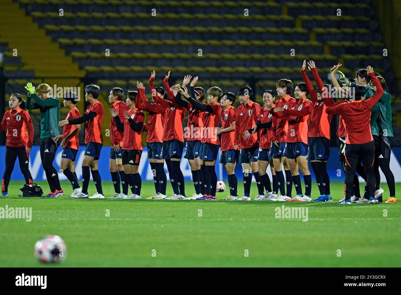 Metropolitano de techo stadium hi-res stock photography and images - Alamy