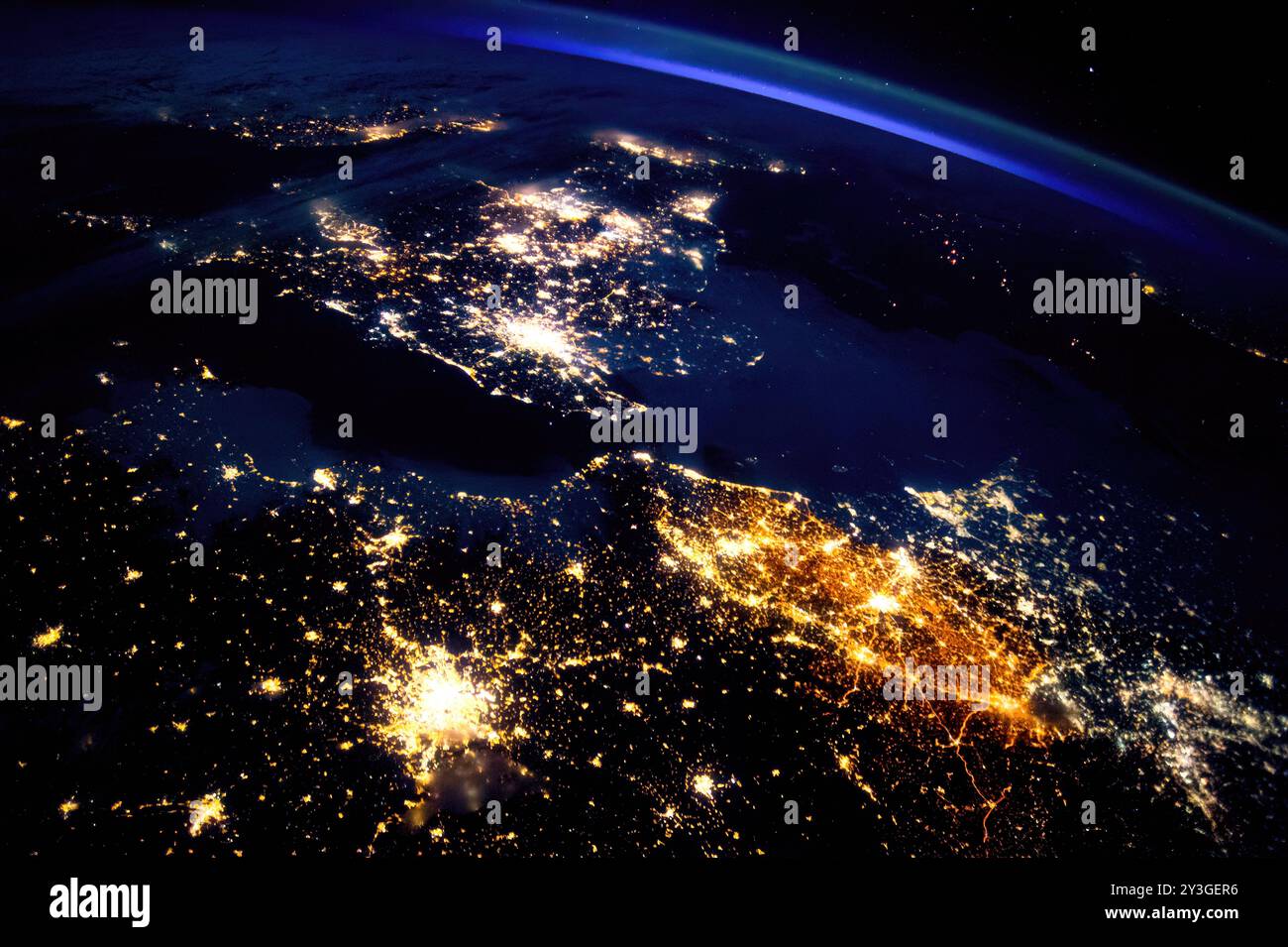 City lights in Europe (united kingdom, paris, london, belgium ...