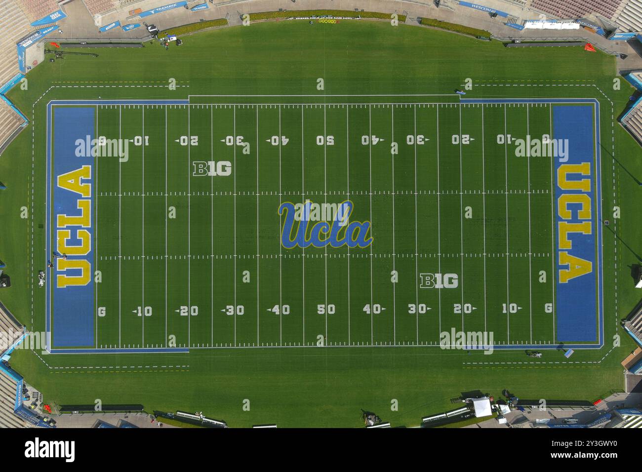 A general overall aerial view of UCLA Bruins and Big 10 Conference ...