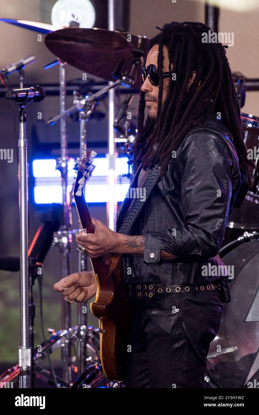 Ny. 12th Sep, 2024. Lenny Kravitz on stage for NBC Today Show Concert ...