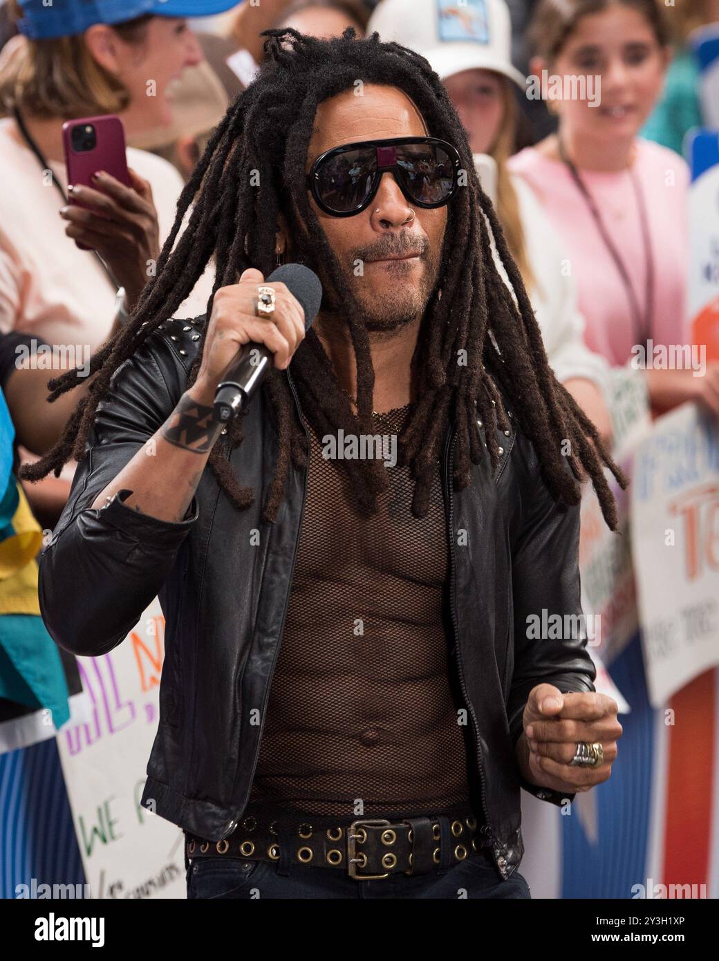 Ny. 12th Sep, 2024. Lenny Kravitz on stage for NBC Today Show Concert ...
