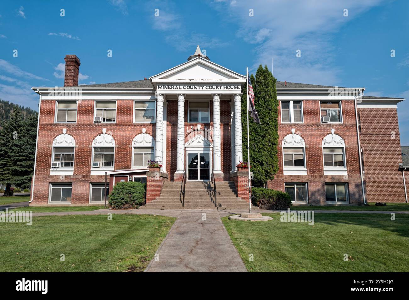 The grounds and front of the historic Mineral County Courthouse in ...