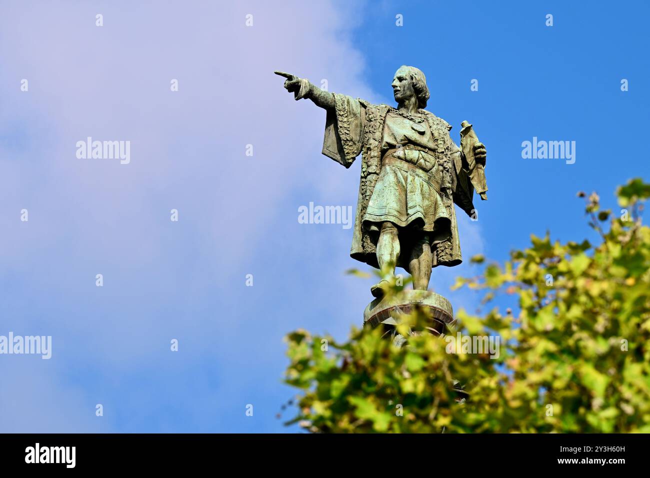 The 60m/197 feet tall bronze statue Christopher Columbus Monument ...