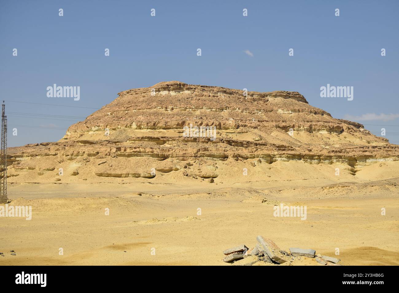 stone hill in the middle of the sahara desert in siwa, Egypt Stock ...