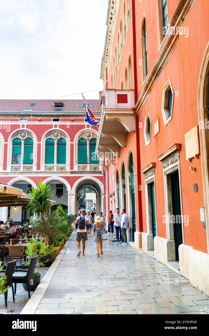 Neo-renaissance Prokurative buildings, Republic Square (Plaza de la ...