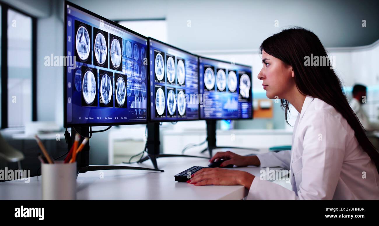 Mri scans doctor hi-res stock photography and images - Alamy