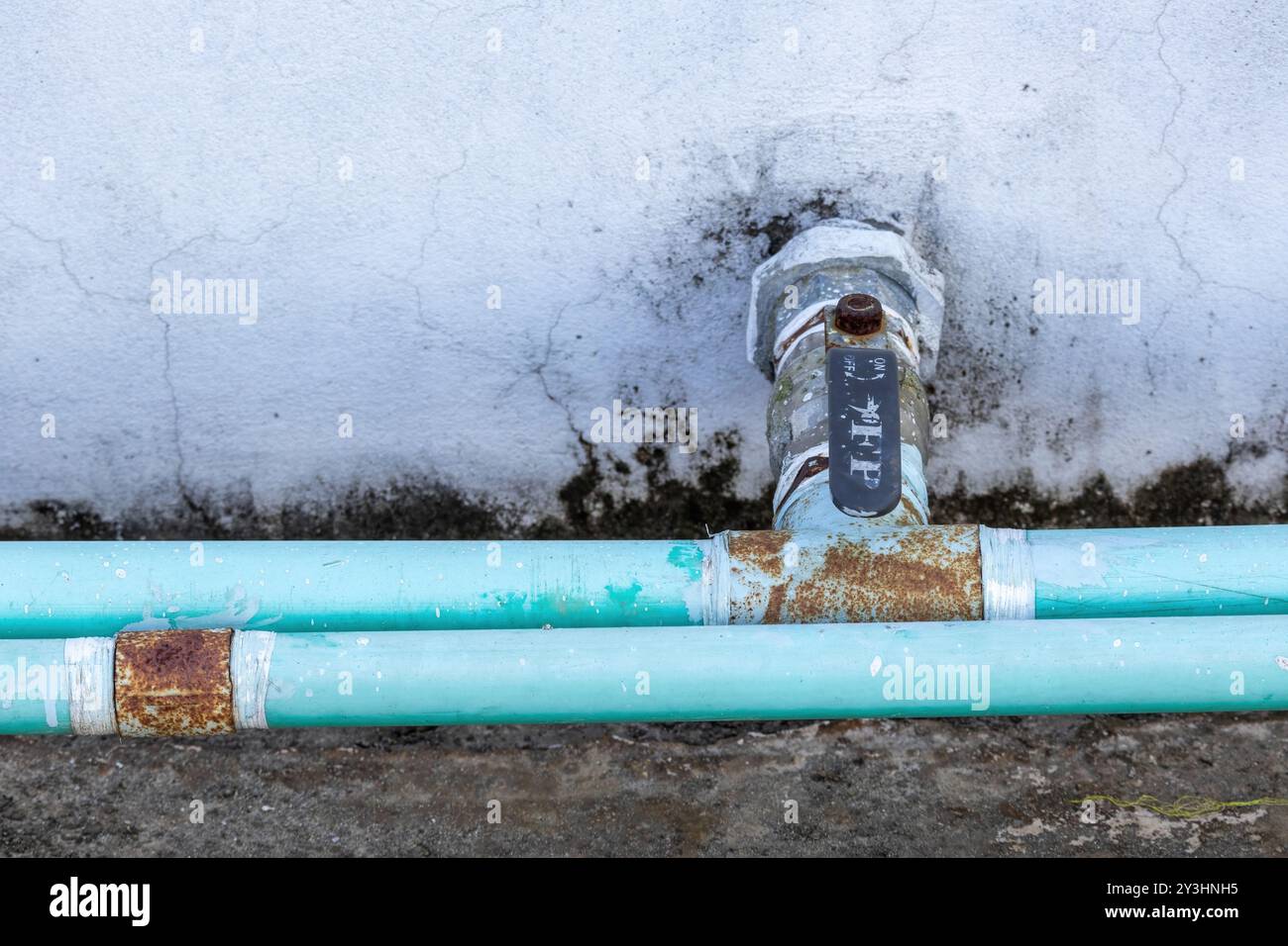 Pvc pipe fittings hi-res stock photography and images - Alamy