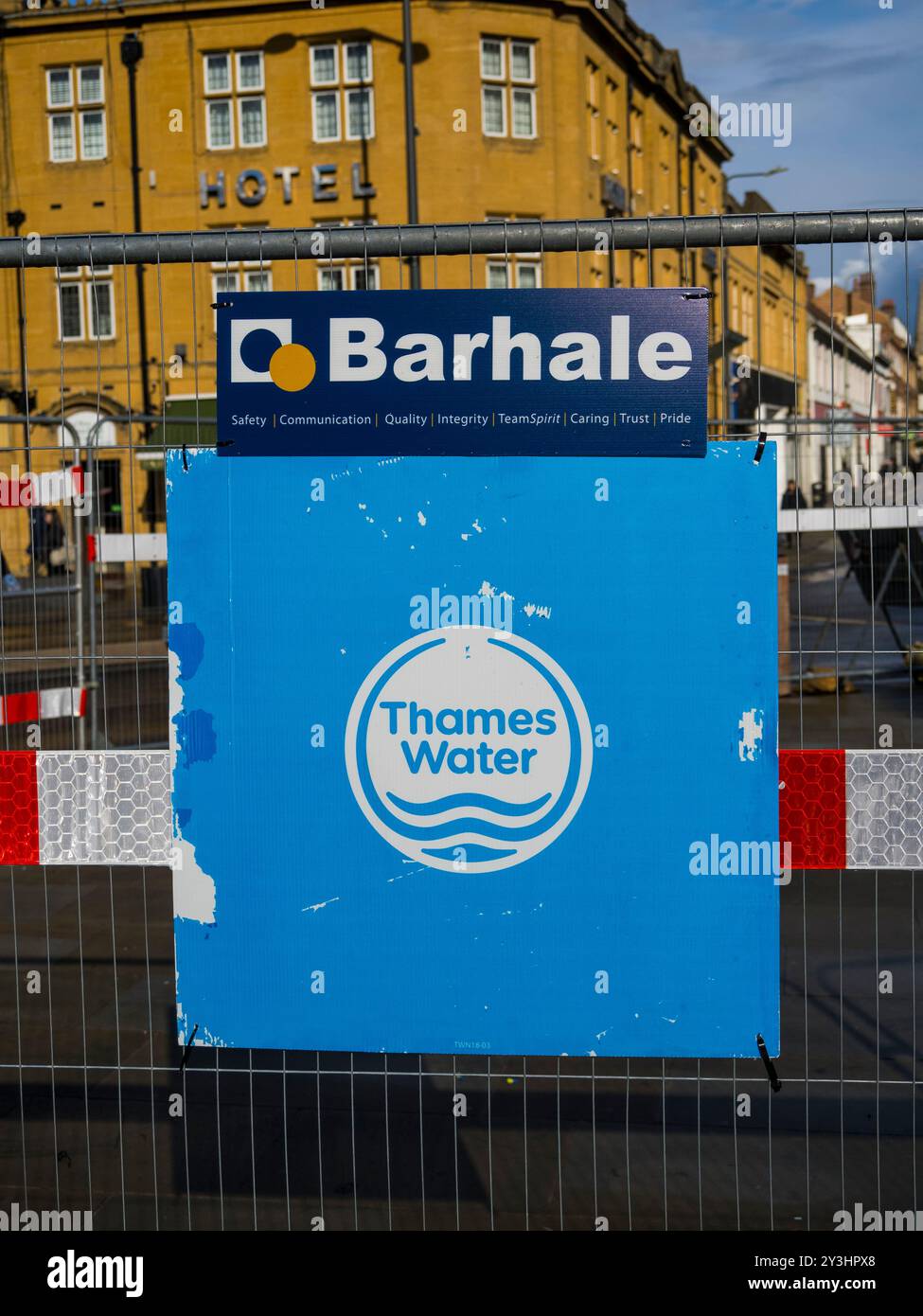 Thames Water and Barhale, Building Works, Park end Street, Oxford ...