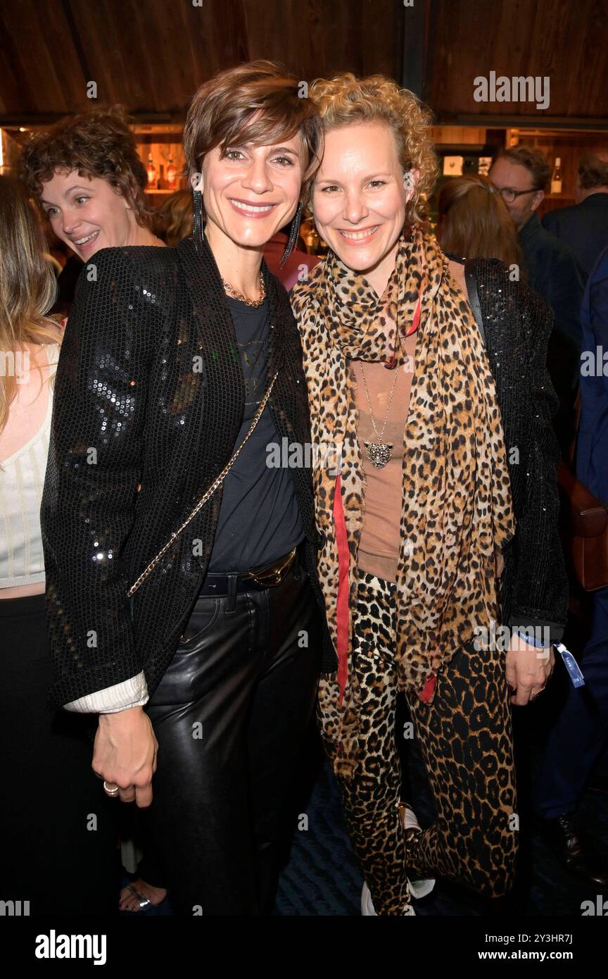 Christina Hecke mit Ehefrau Stefanie Henn bei der Verleihung des ...