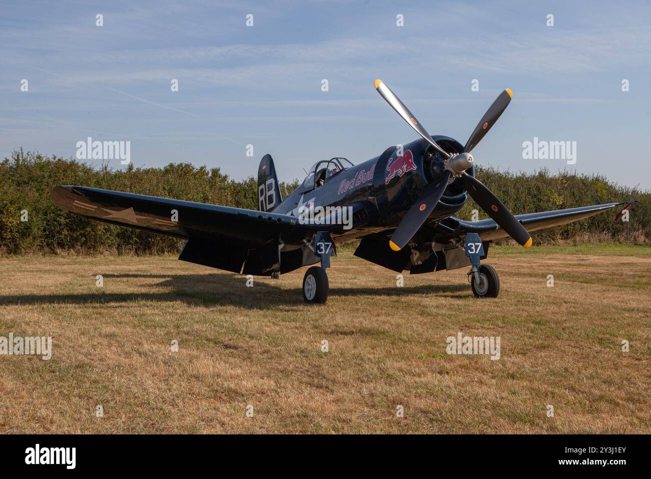 The Air Legend festival at Villaroche aerodrome, every second weekend ...