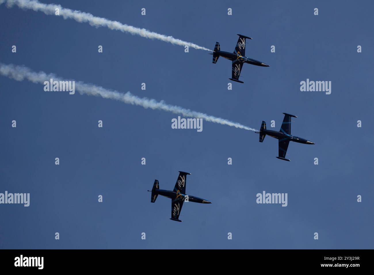 The Air Legend festival at Villaroche aerodrome, every second weekend ...
