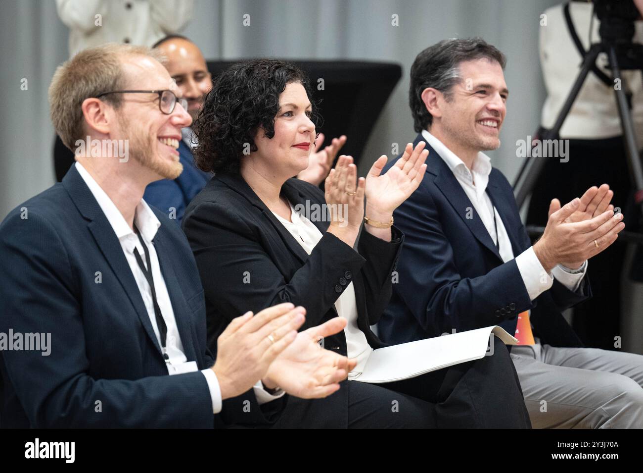 14 September 2024, Bremen: Christopher Schulze (r-l), state ...