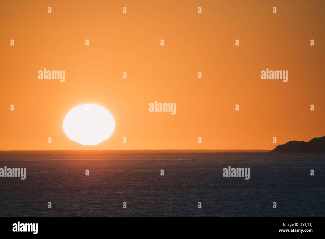 Dusk marine colors hi-res stock photography and images - Alamy