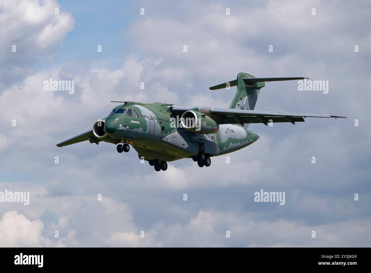 Embraer tramnsport aircraft hi-res stock photography and images - Alamy