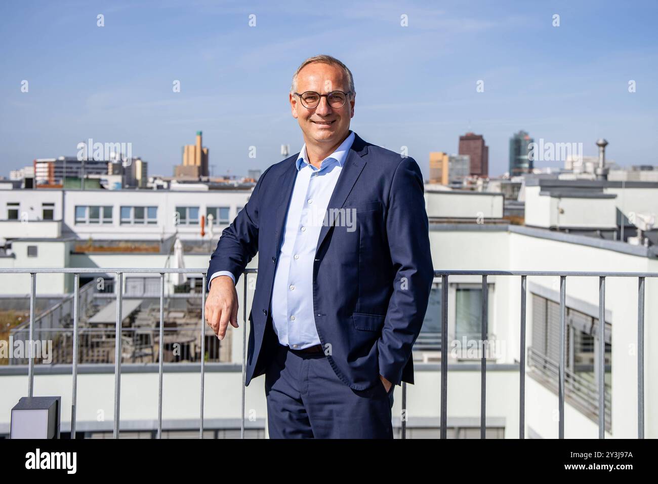 Der Chef der SEFE Securing Energy for Europe, ex Gazprom Germania ...