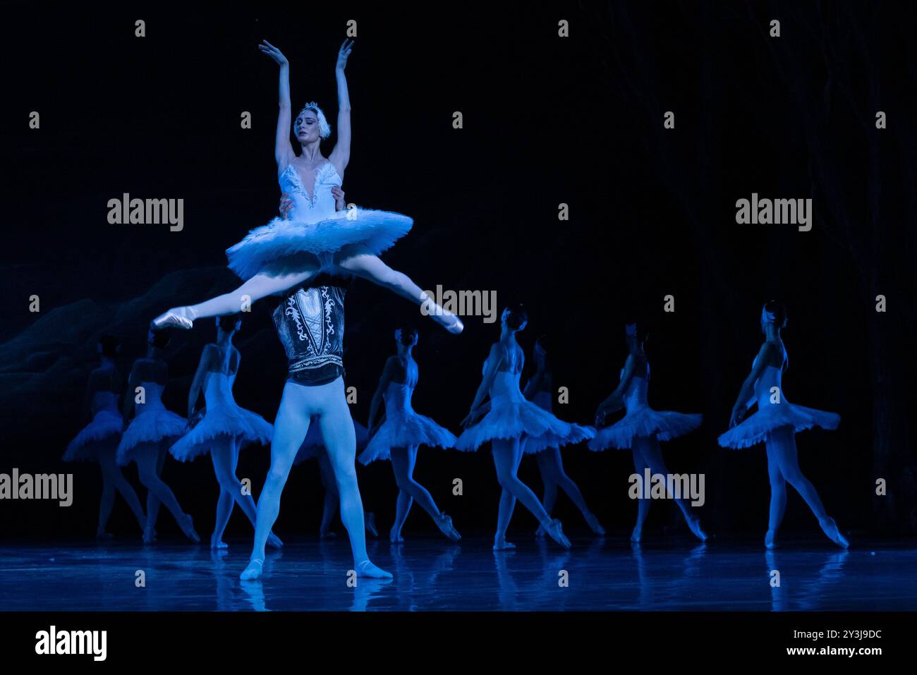 The State Ballet of Georgia performs a lavish production of Swan Lake ...
