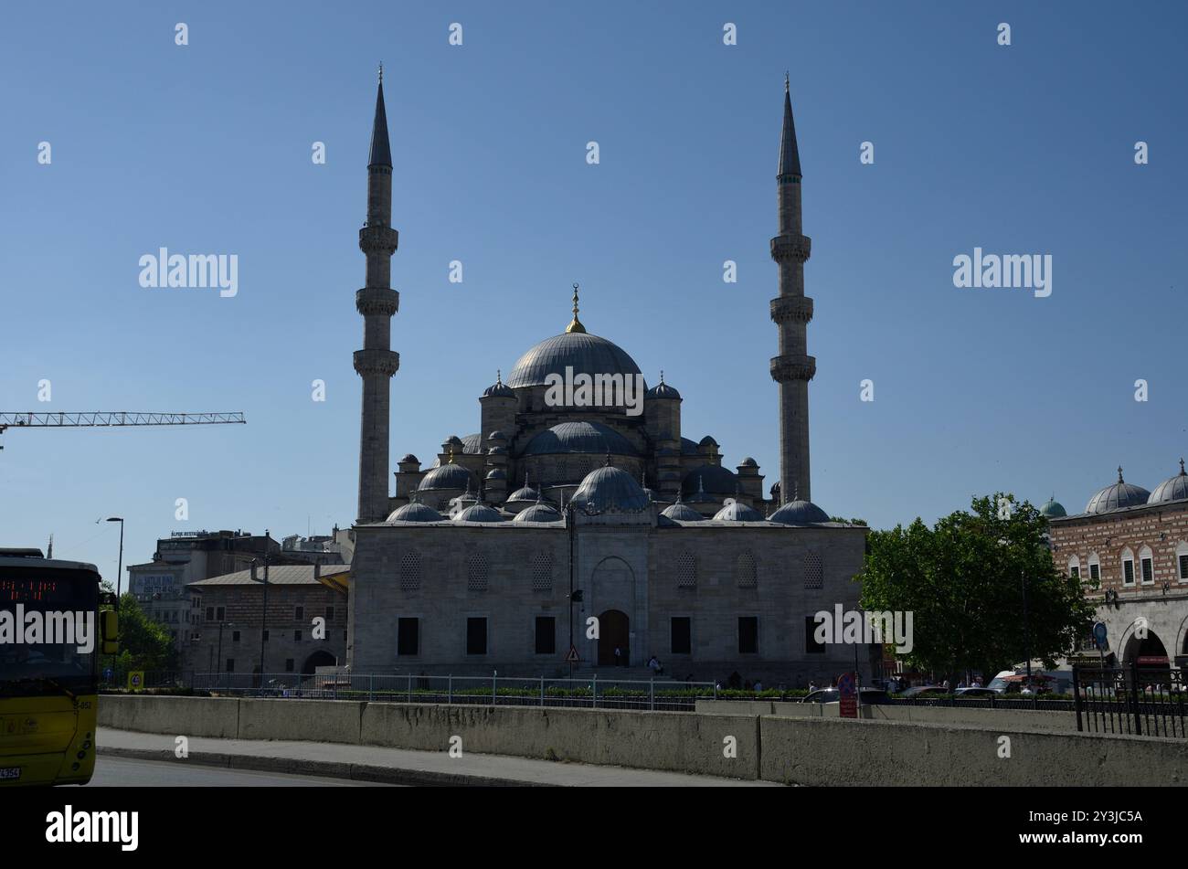 Yeni Camii, Fatih, Istanbul, Turkey, Europe-Asia Stock Photo - Alamy