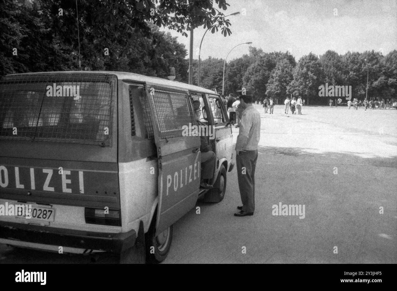 Polizei grenze Black and White Stock Photos & Images - Alamy