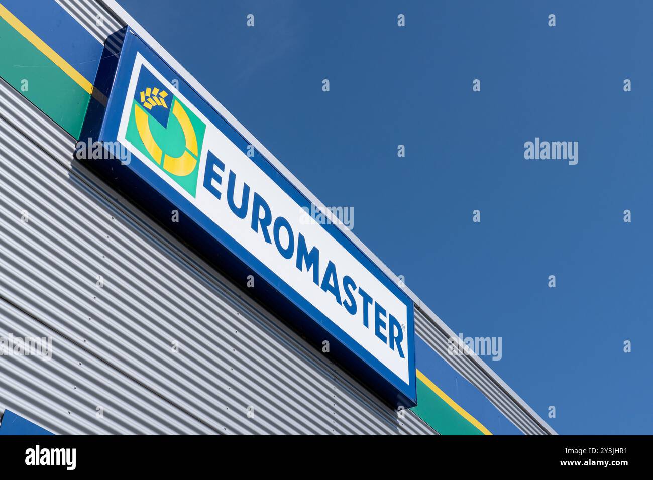 Euromaster sign at garage Stock Photo - Alamy