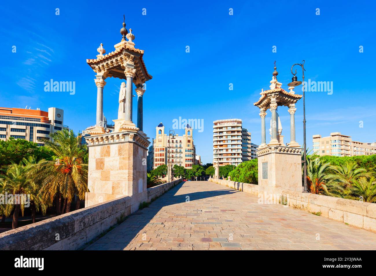 The Puente del Mar is a pedestrian bridge that crosses the river Turia ...