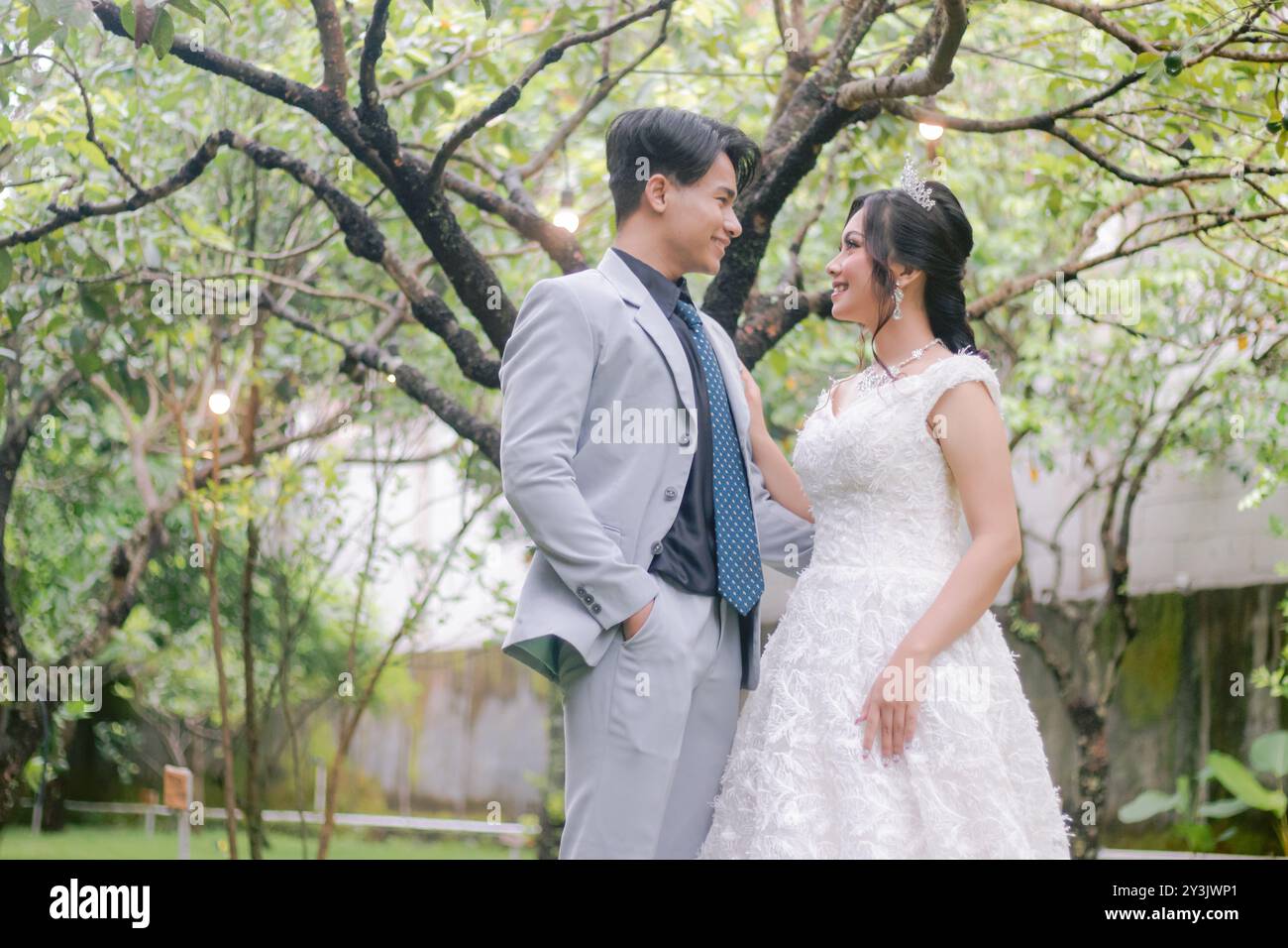 Man groom married pose hi-res stock photography and images - Alamy